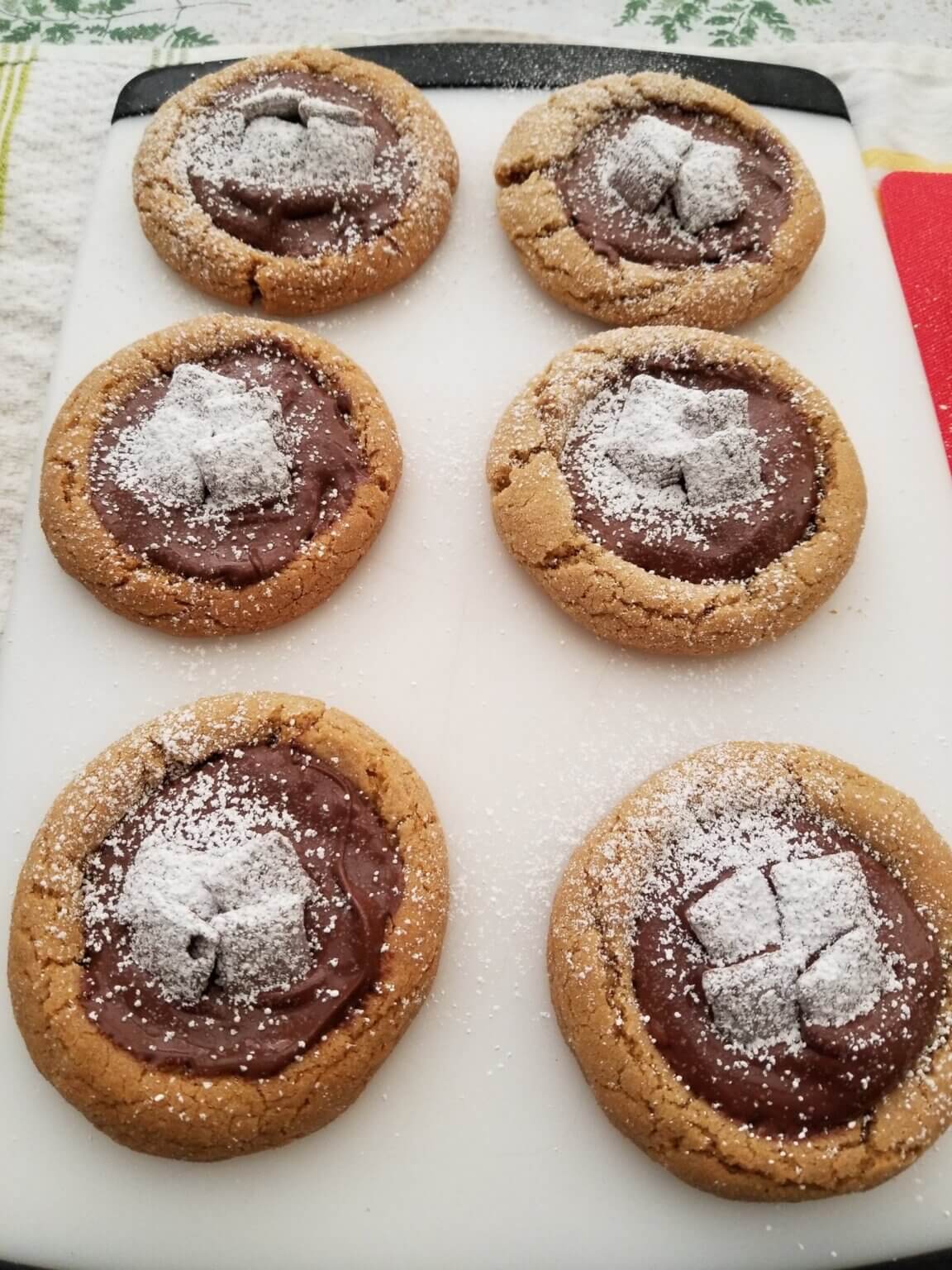 The Famous Muddy Buddy Cookies